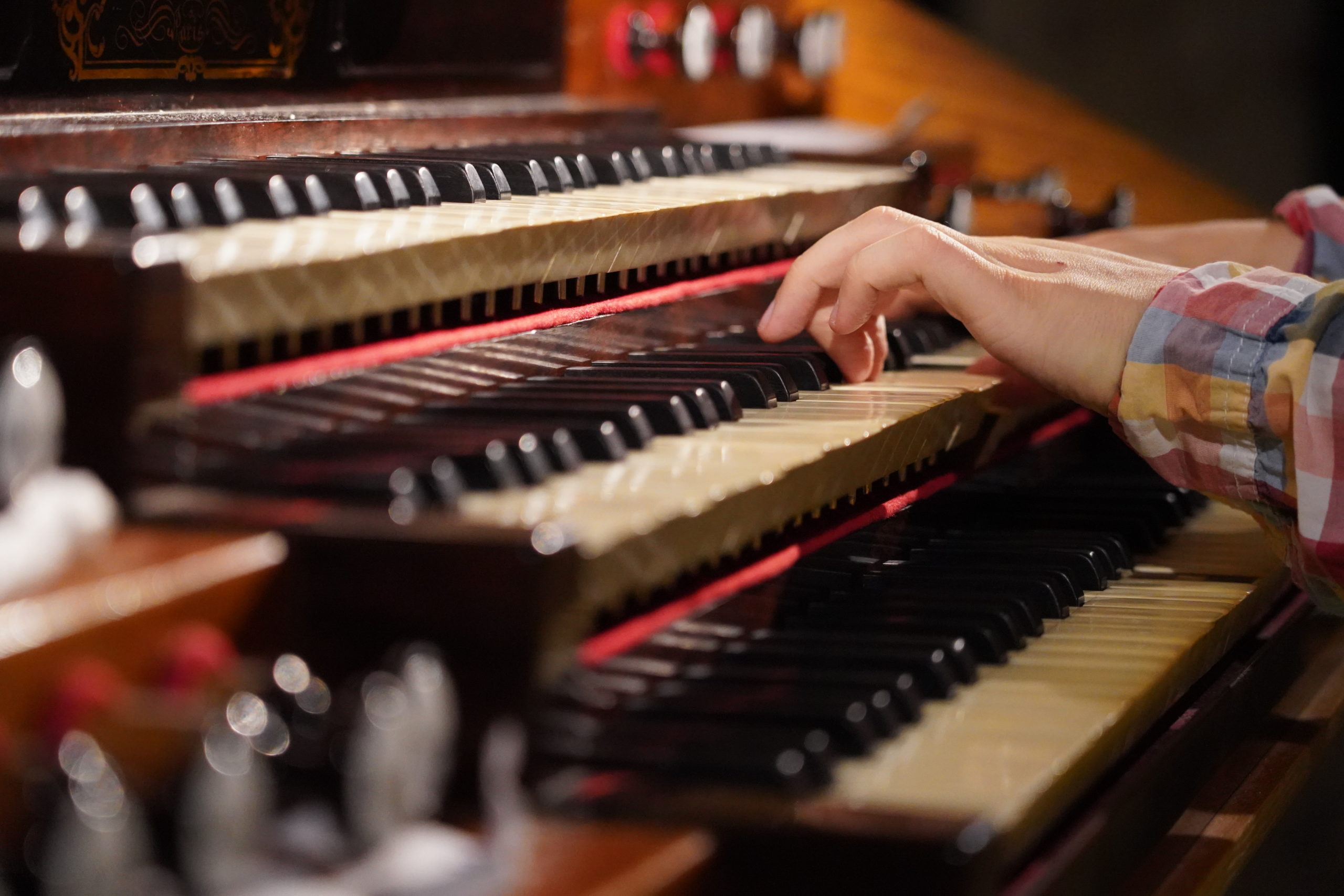 Composing for the organ: in search of new worlds of sound - Royaumont ...